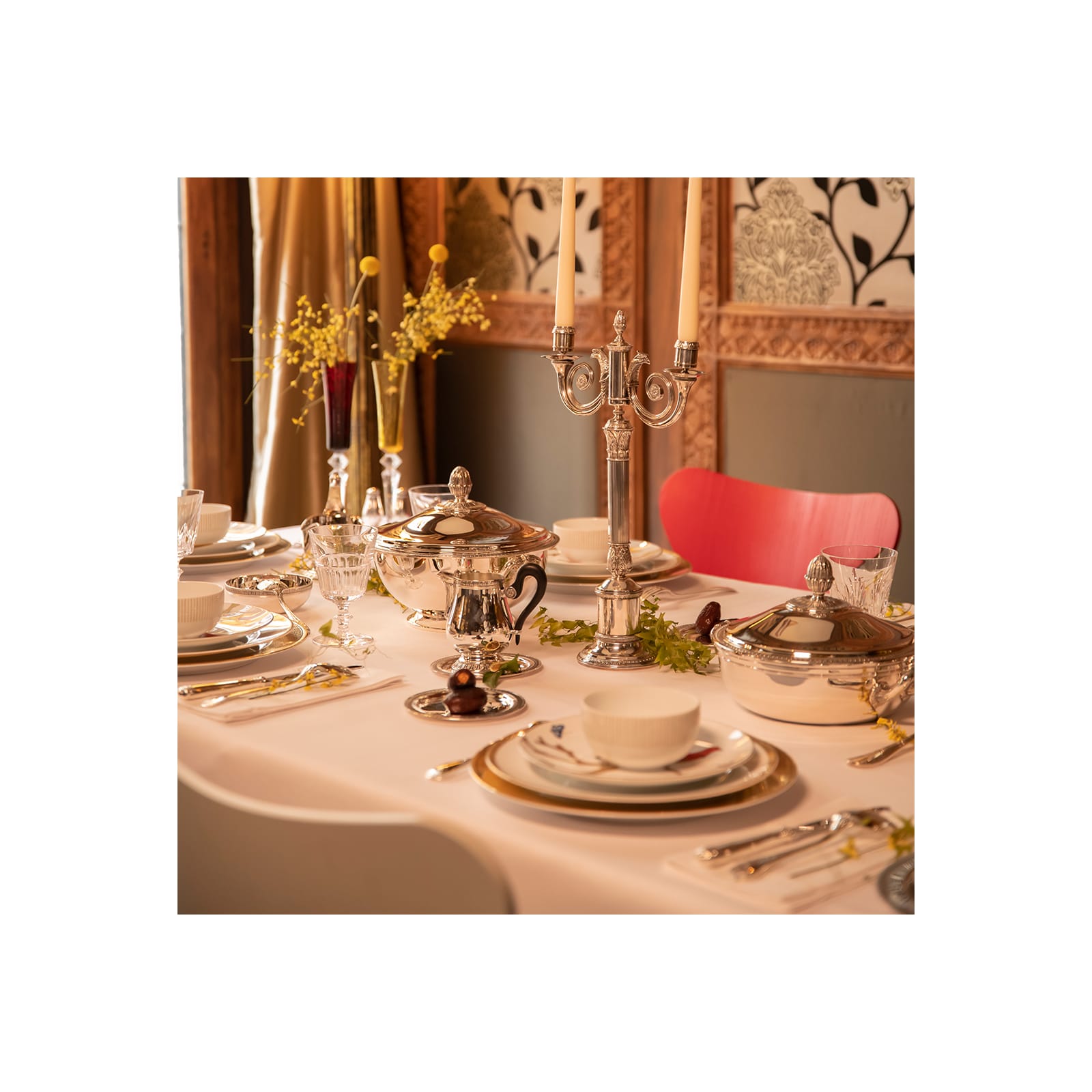 Compose your Traditional Table Set Malmaison